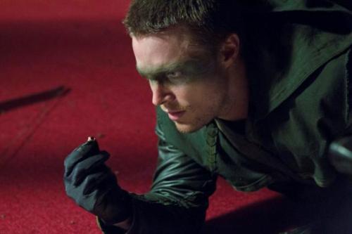 ARROW-SEASON 1 • TV series REVIEW [EN,NL] • Peek-A-Boo Magazine