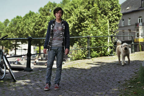 DOUGLAS BOSWELL • Labyrinthus • Movie REVIEW [EN,NL] • Peek-A-Boo Magazine